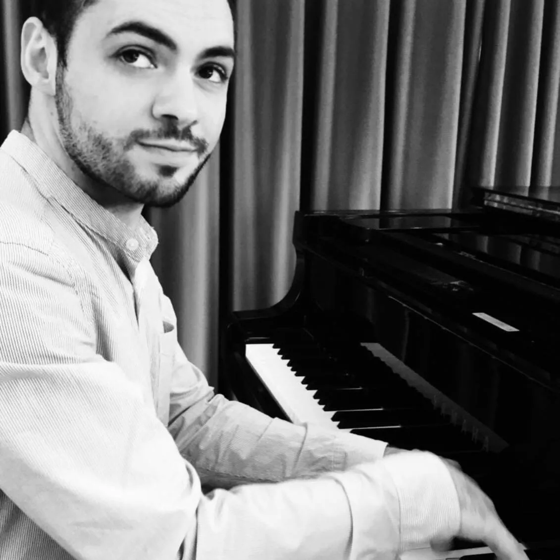 Duomouseion : Le duo de pianistes français Mariia Esaulova et Narek ...